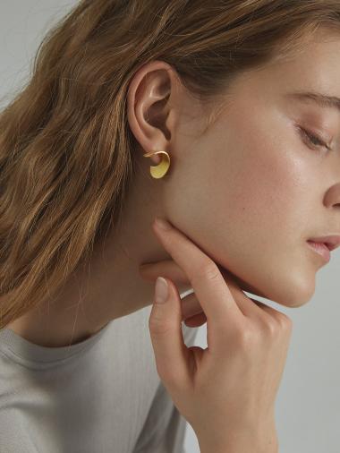 SPRAYA | NOT JUST A LABEL