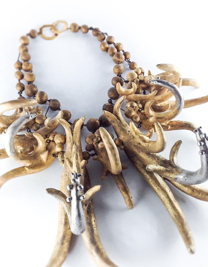 S'j | NOT JUST A LABEL