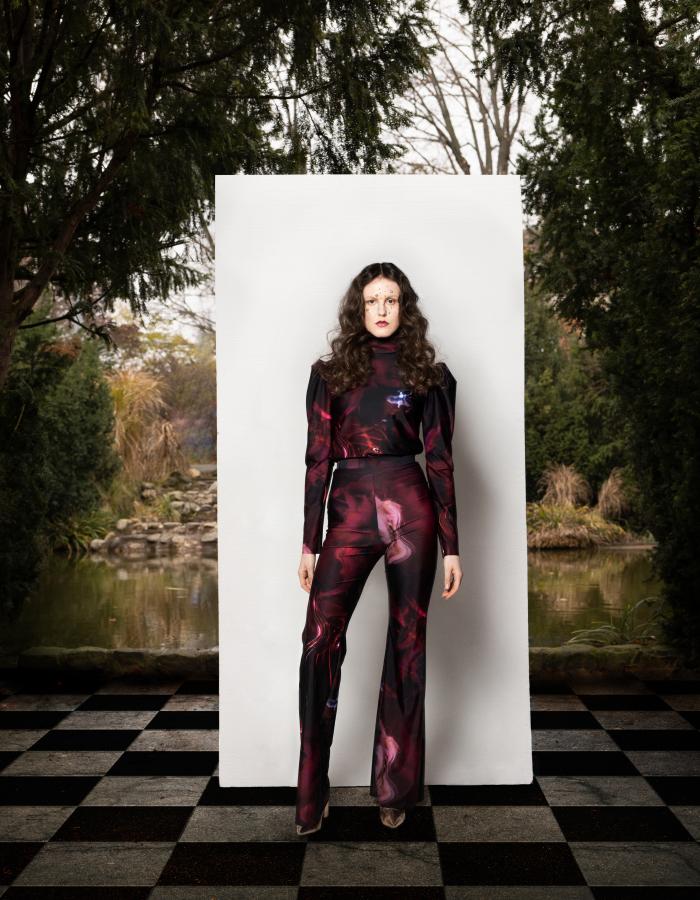 Rabbits n‘ roses | NOT JUST A LABEL